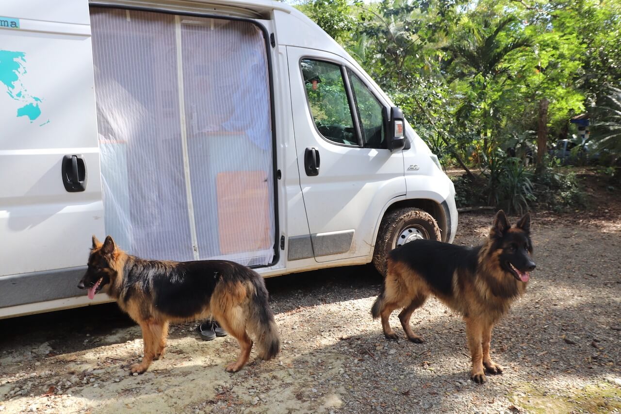 Roadtrip an der Pazifikküste von Costa Rica • Abenteuer Vanlife